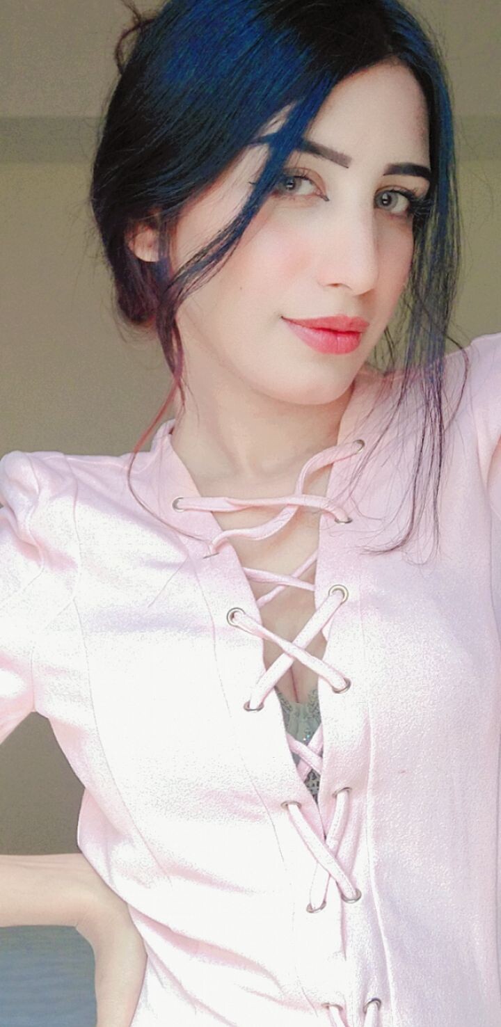 VIP Model Aiza - Bahrain | LoveHUB.com