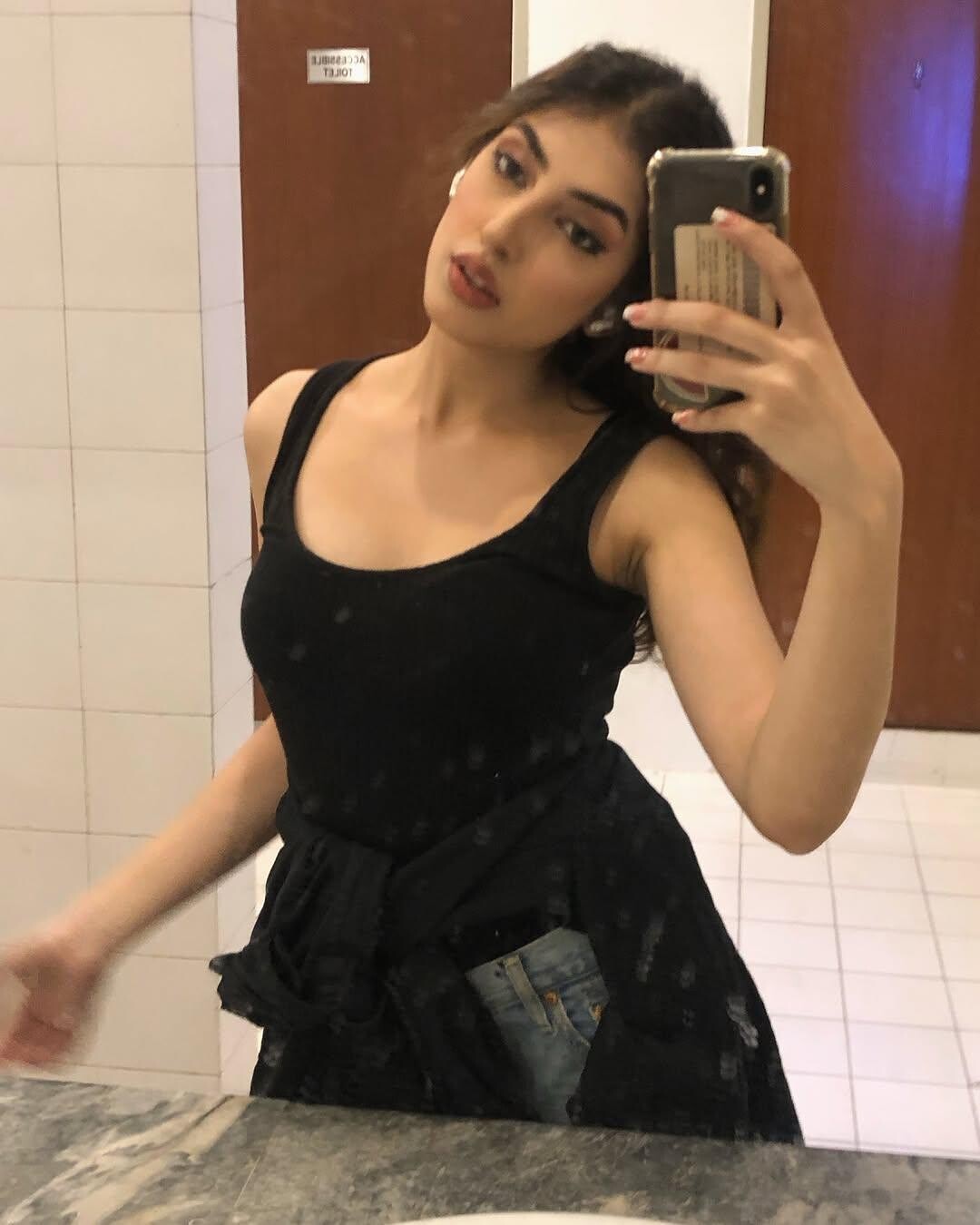 Amira - Dubai | LoveHUB.com